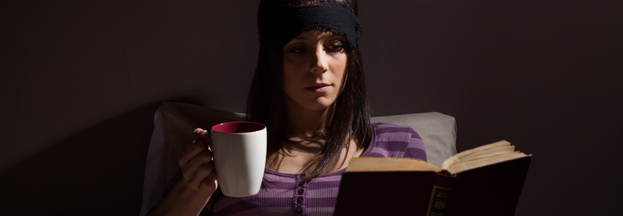 Unable To Fall Asleep? A Good Drink Might Be The Answer | Health and Me