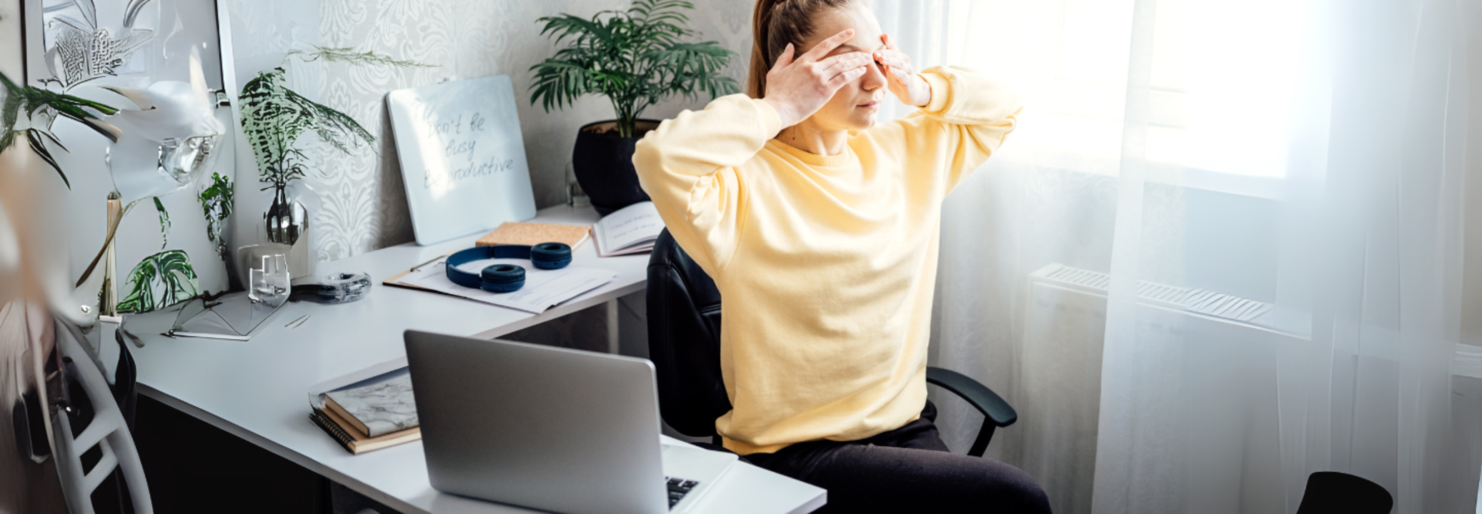 3 Ophthalmologist-Approved Ways To Refresh And Relax Your Eyes Once A ...
