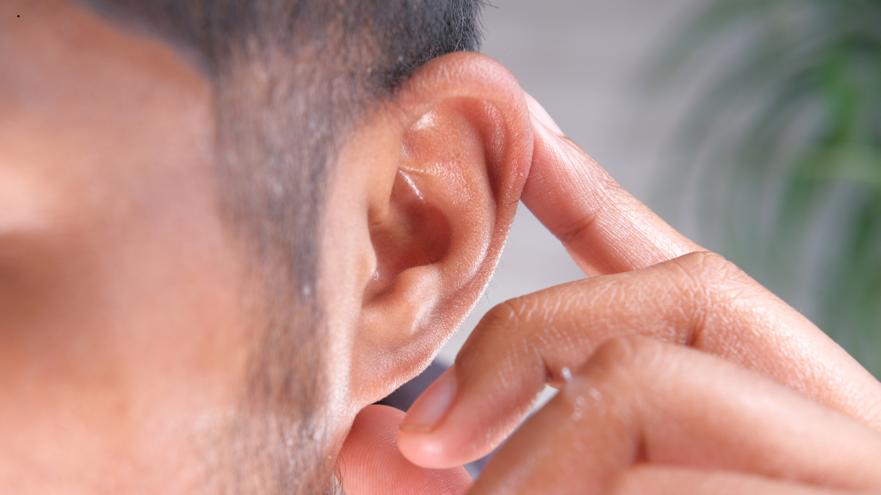 What Does Retracted Eardrum Mean? Here's All That You Need To Know ...