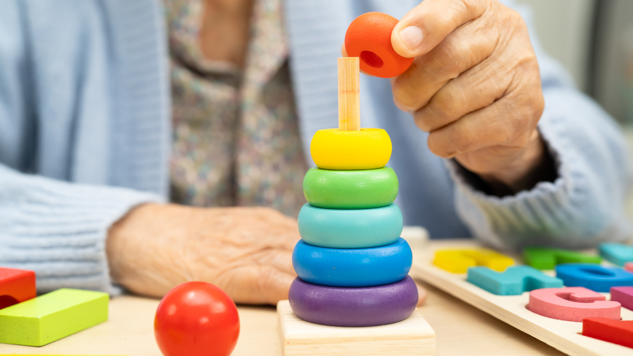 5 Early Signs Of Alzheimer's Disease Your Speech Can Reveal | Health and Me