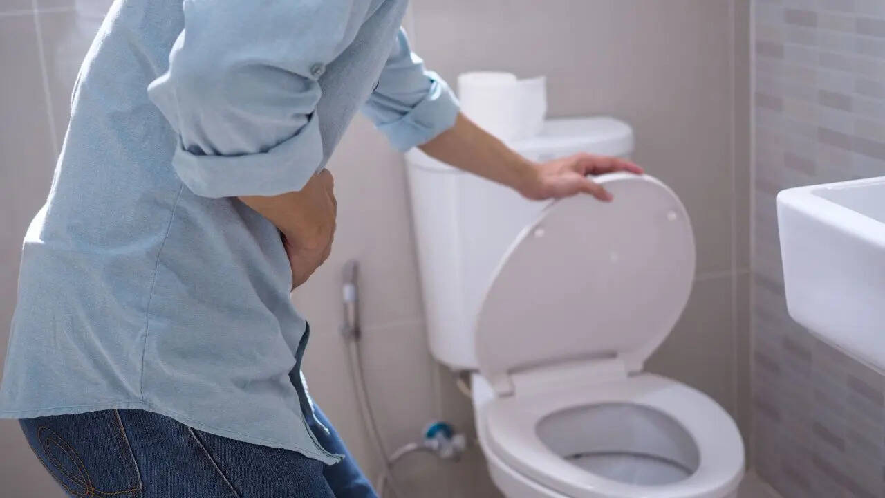 Are You Frequently Urinating In Winters? Signs That You Should Get Your ...
