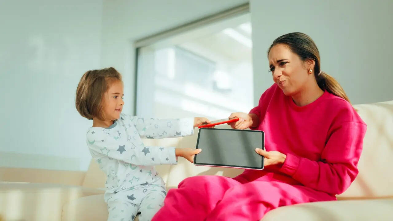 Can Screens Rewire Your Toddler's Brain? Virtual Autism Explained ...